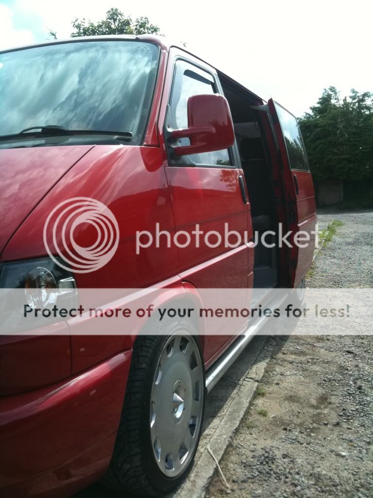 Red uk spec multivan 2.5tdi | VW T4 Forum - VW T5 Forum